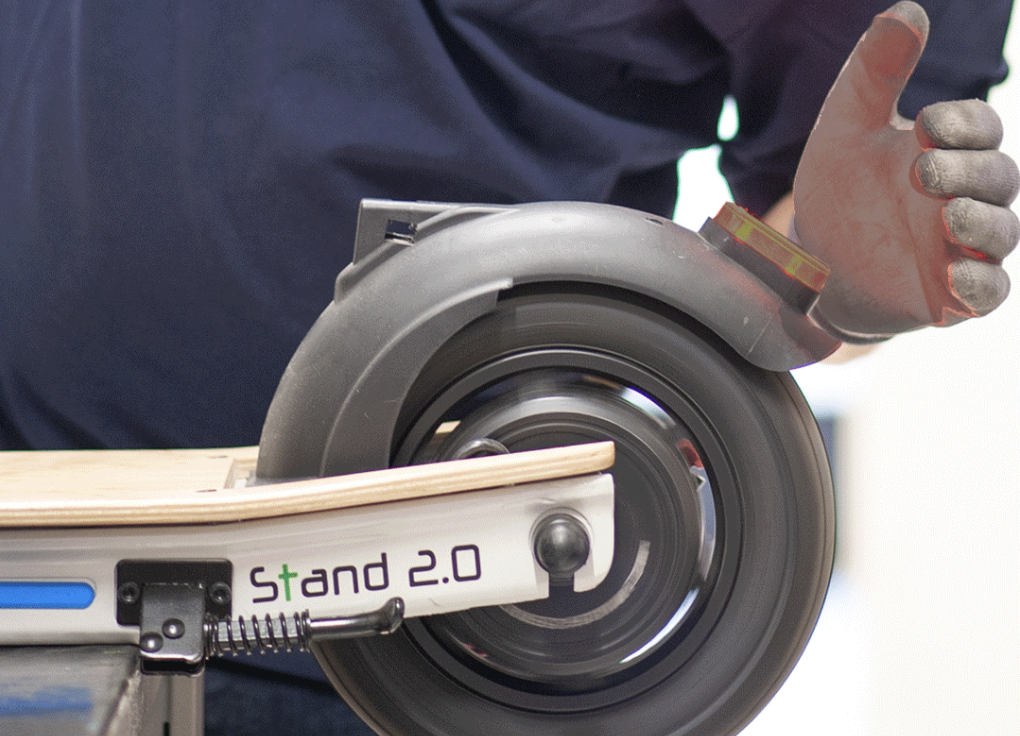 Cambio gomme monopattino - Ossolanews.it